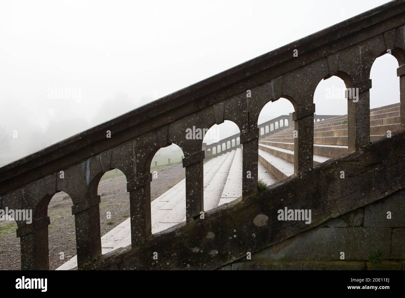 Ancient stone steps with arch design feature Stock Photo - Alamy