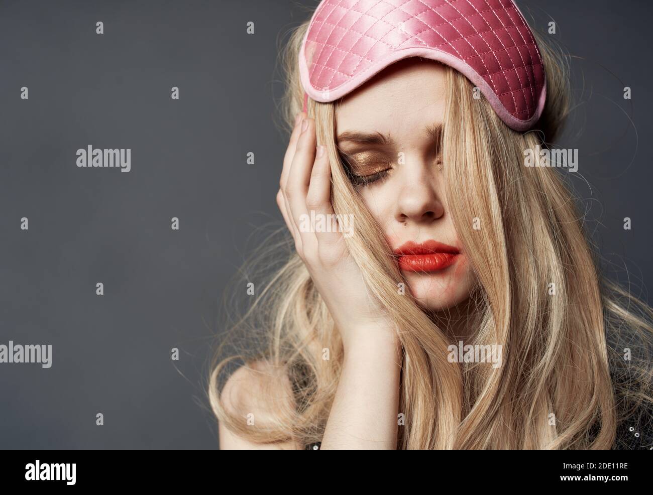 Woman smeared with bright hi-res stock photography and images - Alamy
