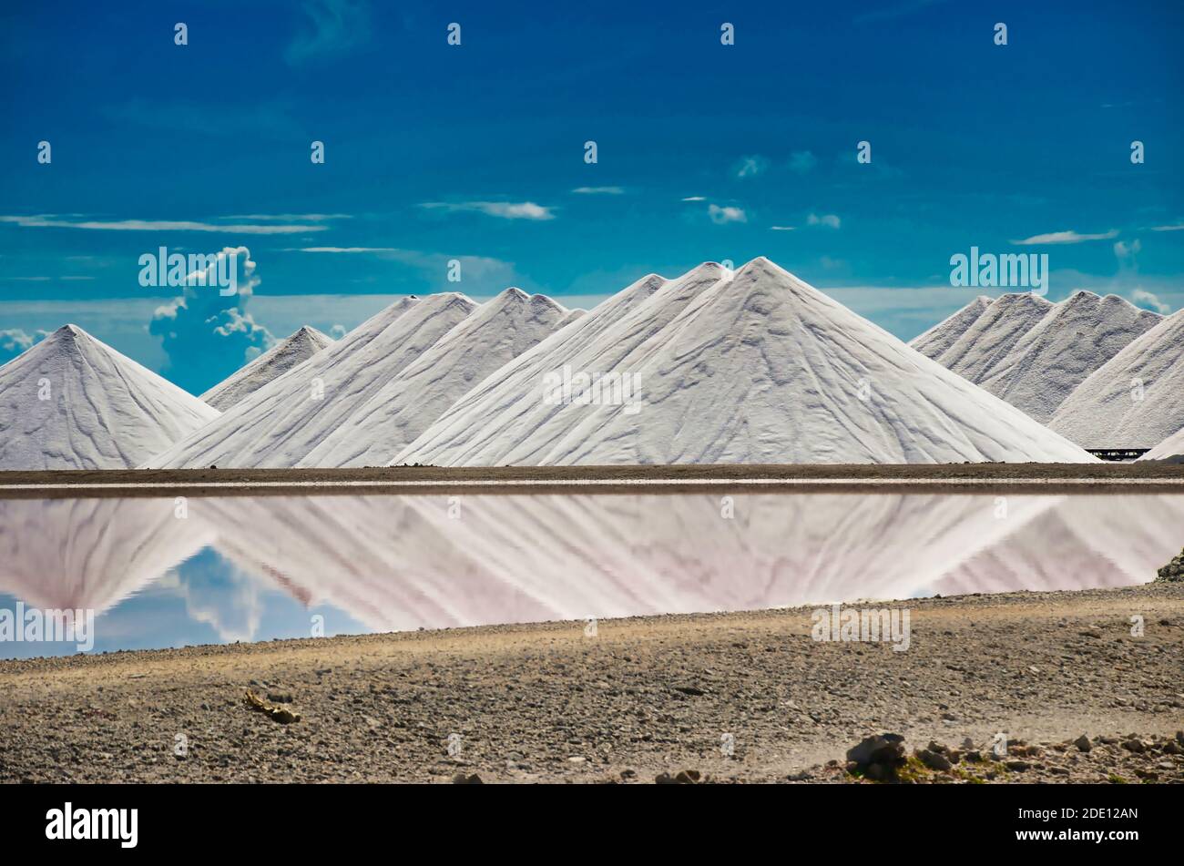 Bonaire salt pyramid hi-res stock photography and images - Alamy
