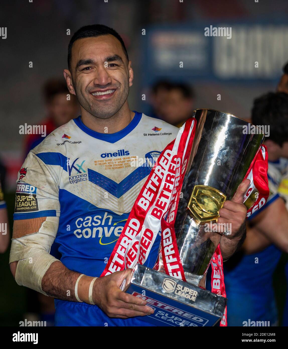 Betfred super league trophy 2020 hi-res stock photography and images ...