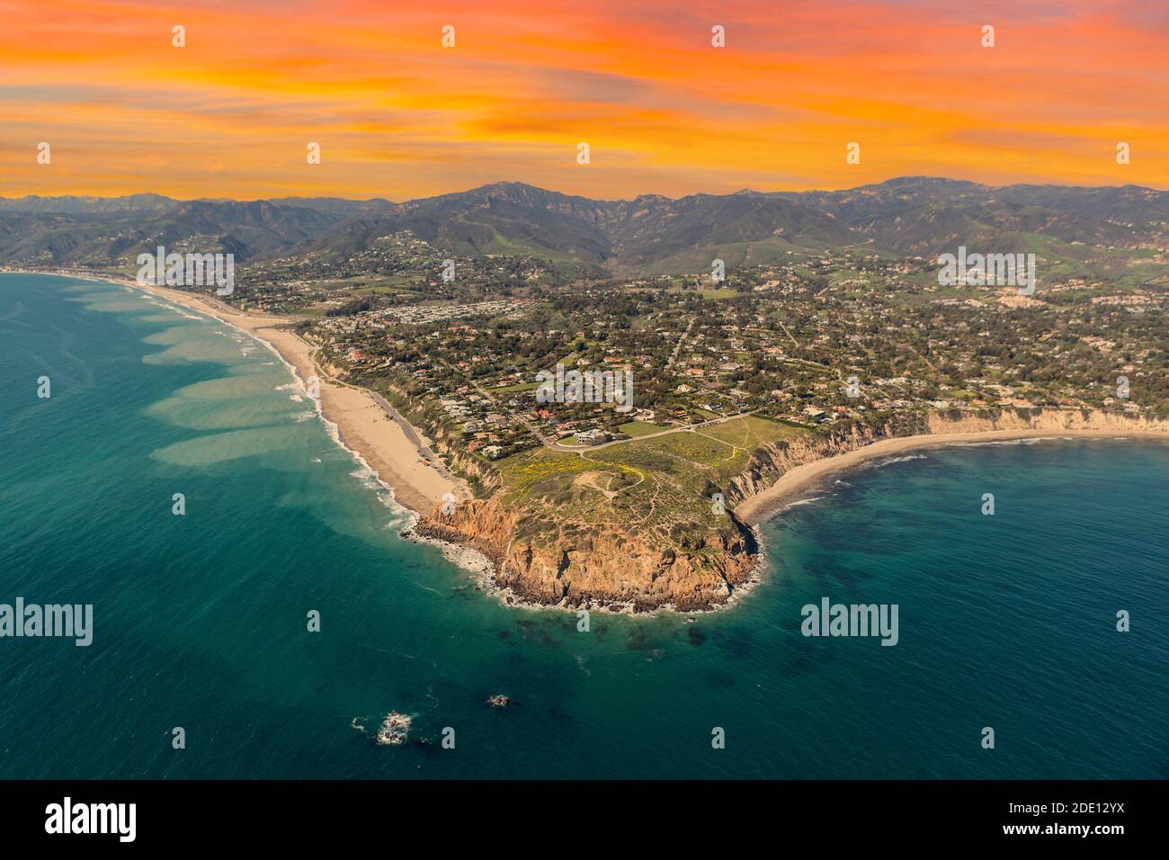 Point dume aerial hi-res stock photography and images - Alamy