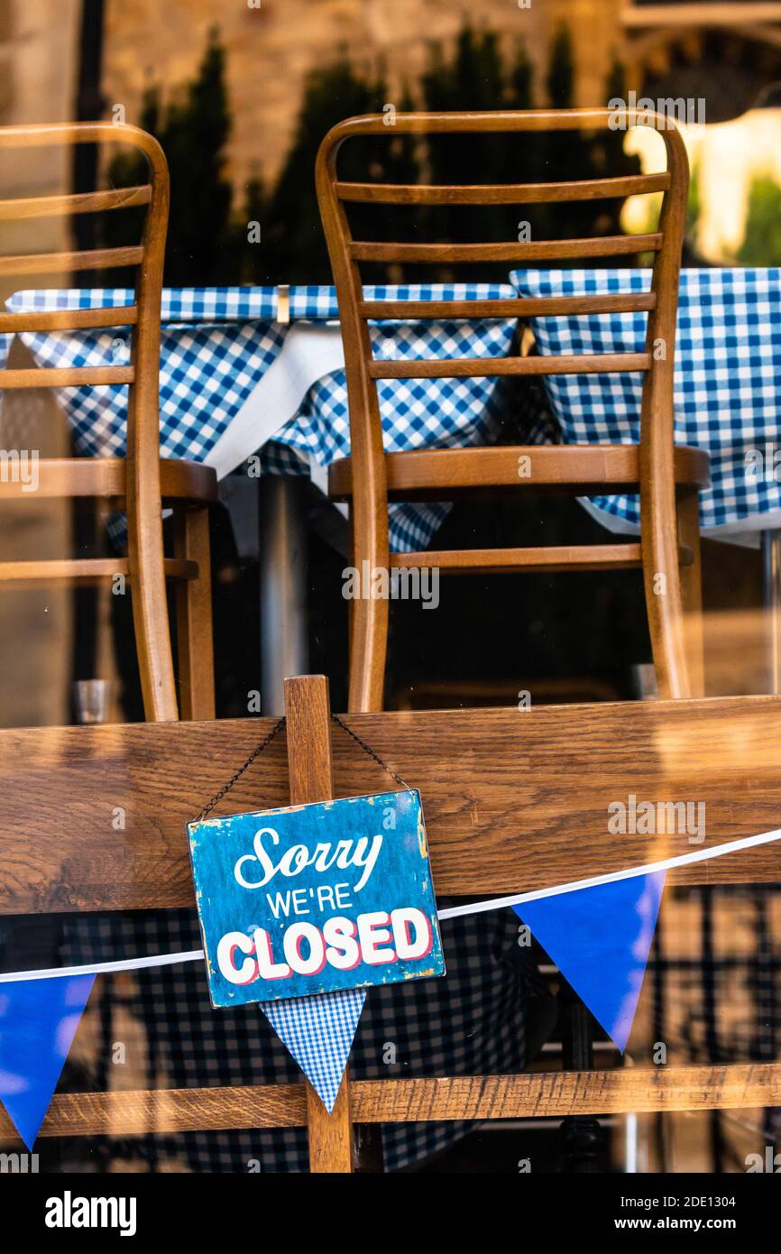 Sorry we are closed sign outside a restaurant during covid-19 lockdown ...
