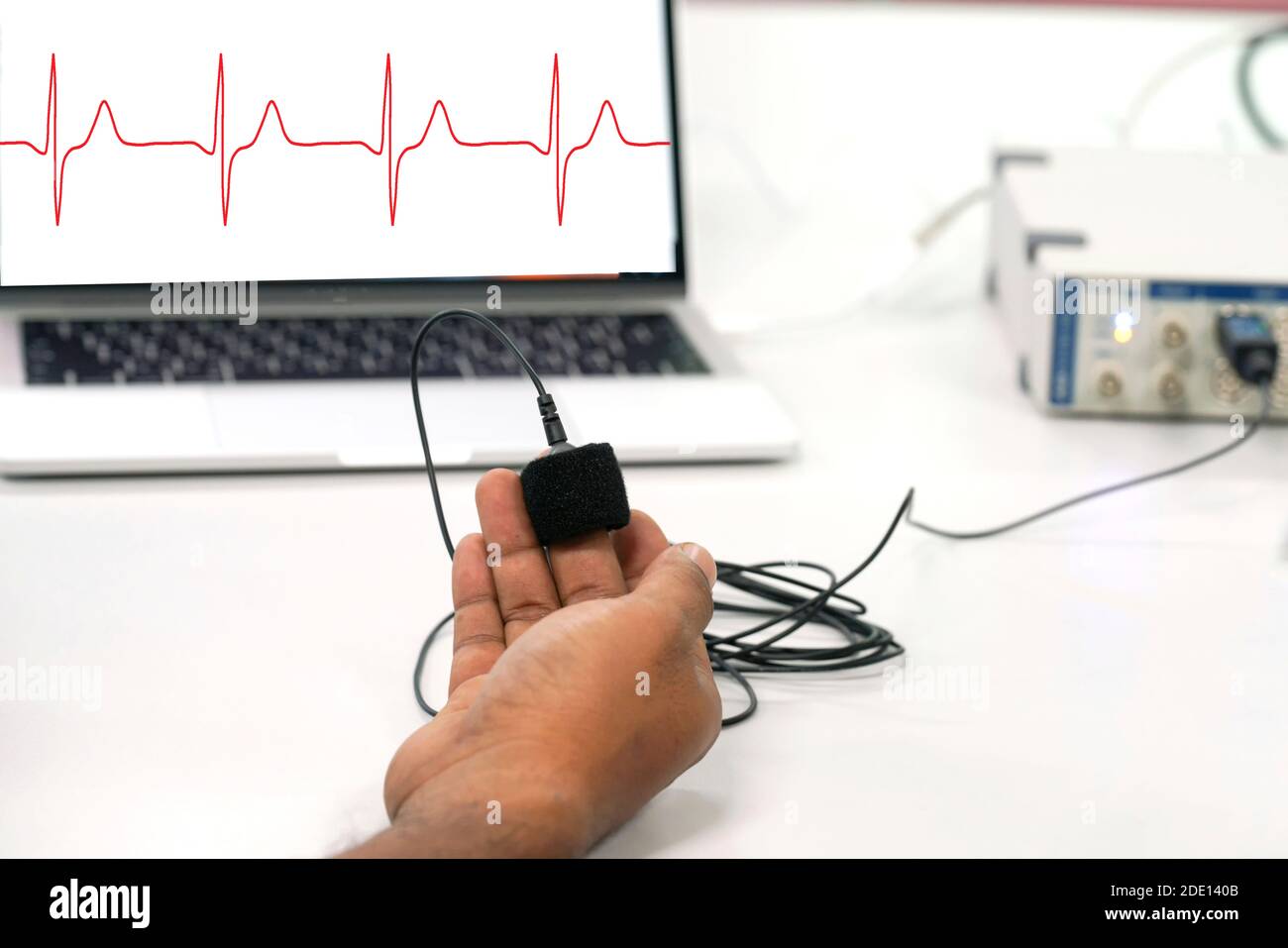 Pulse detector hi-res stock photography and images - Alamy