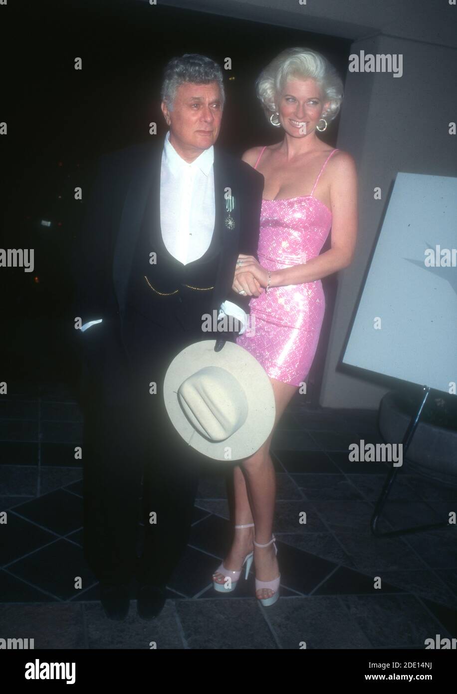 Tony Curtis Y Jill Vandenberg