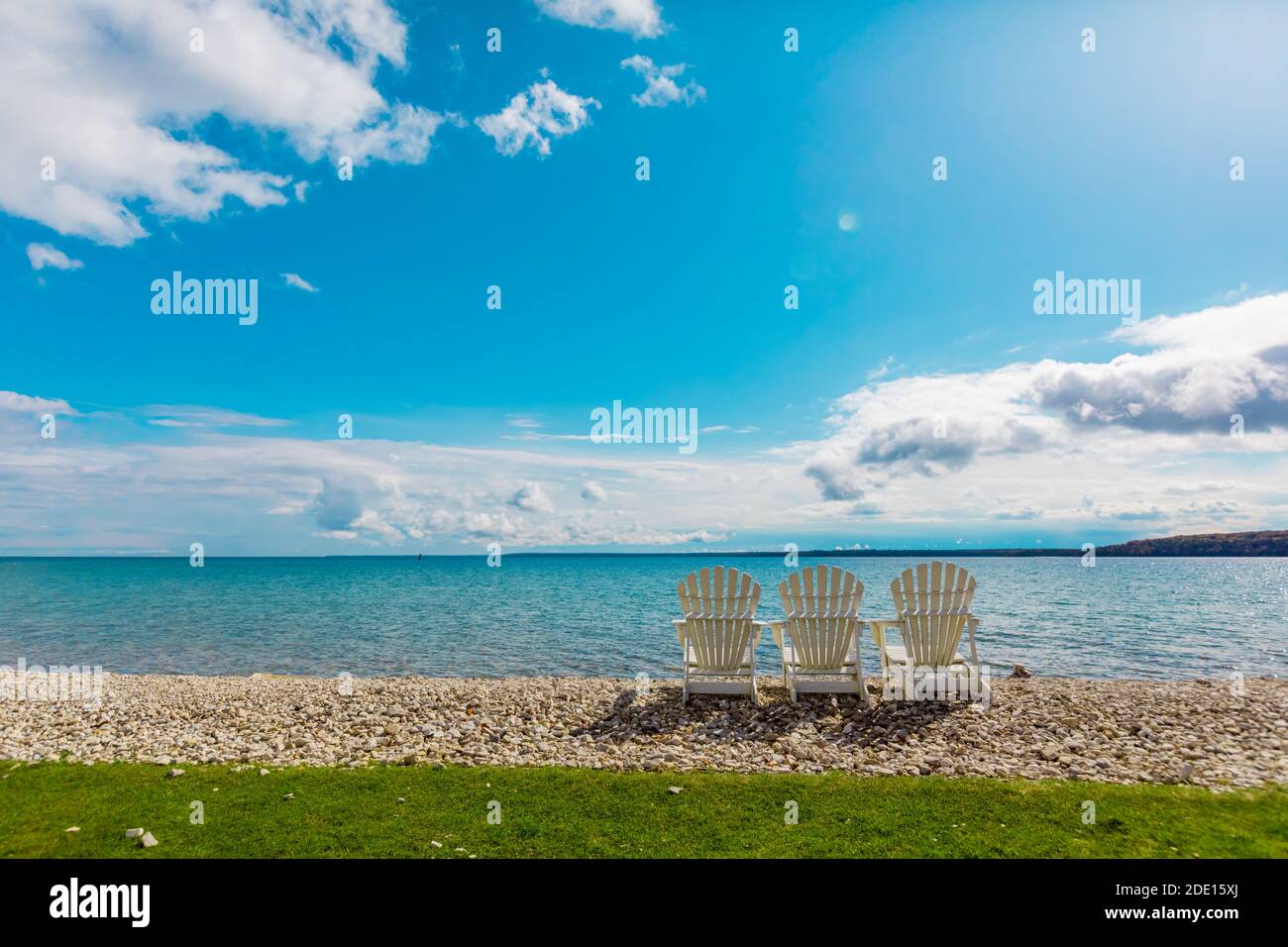 Crystal clear waters and pebbled beaches, Mackinac Island, Michigan ...