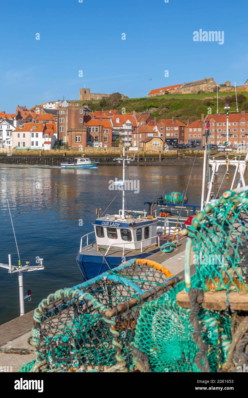 Whitby fishing boats hi-res stock photography and images - Alamy