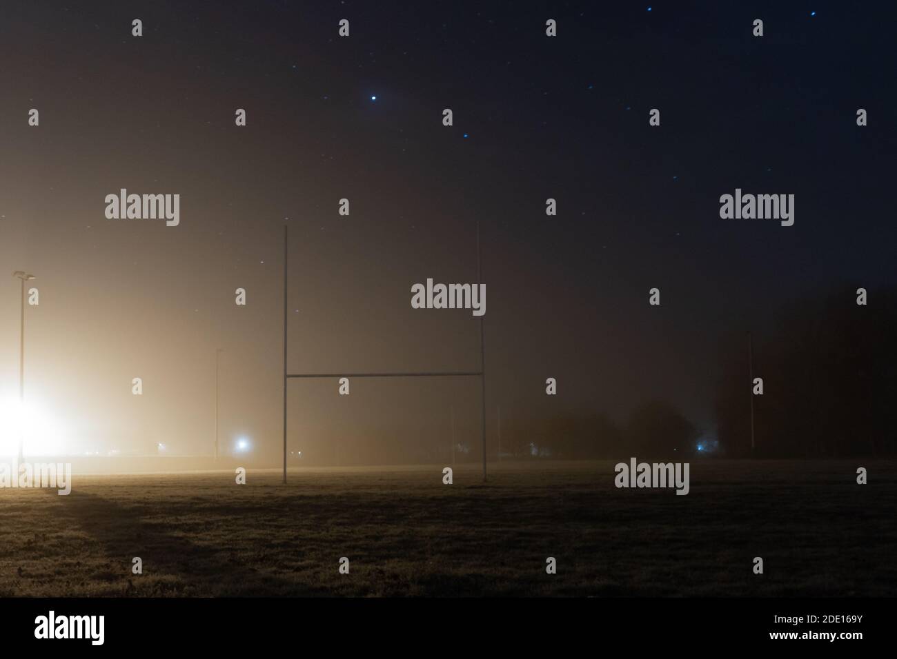 Atmospheric rugby posts hi-res stock photography and images - Alamy