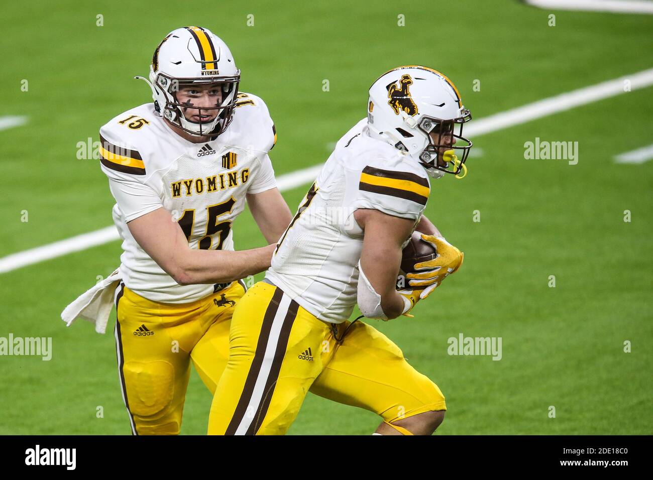 Las Vegas, NV, USA. 27th Nov, 2020. Wyoming Cowboys running back Trey ...