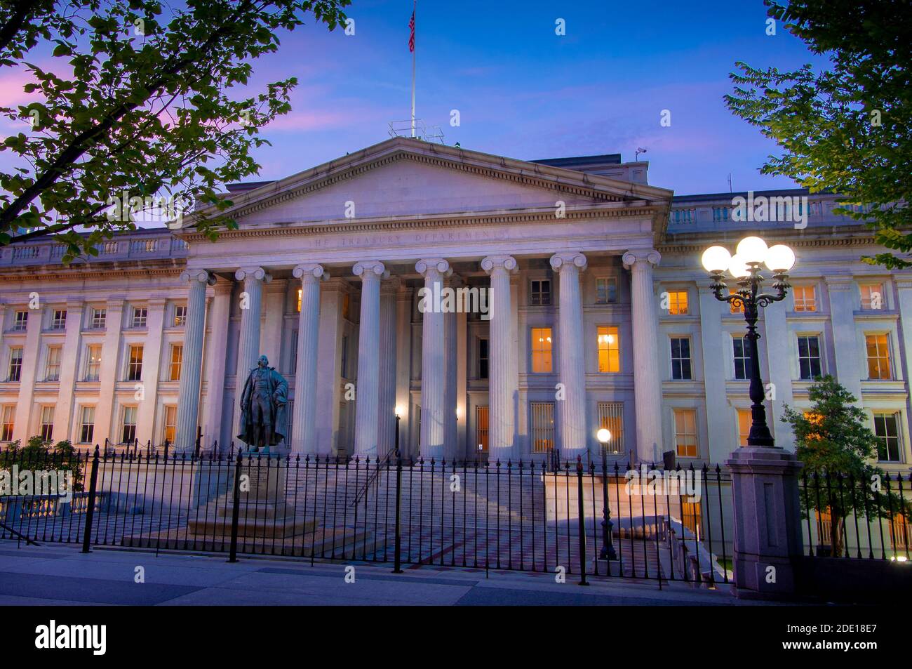 Irs building in washington dc hi-res stock photography and images - Alamy