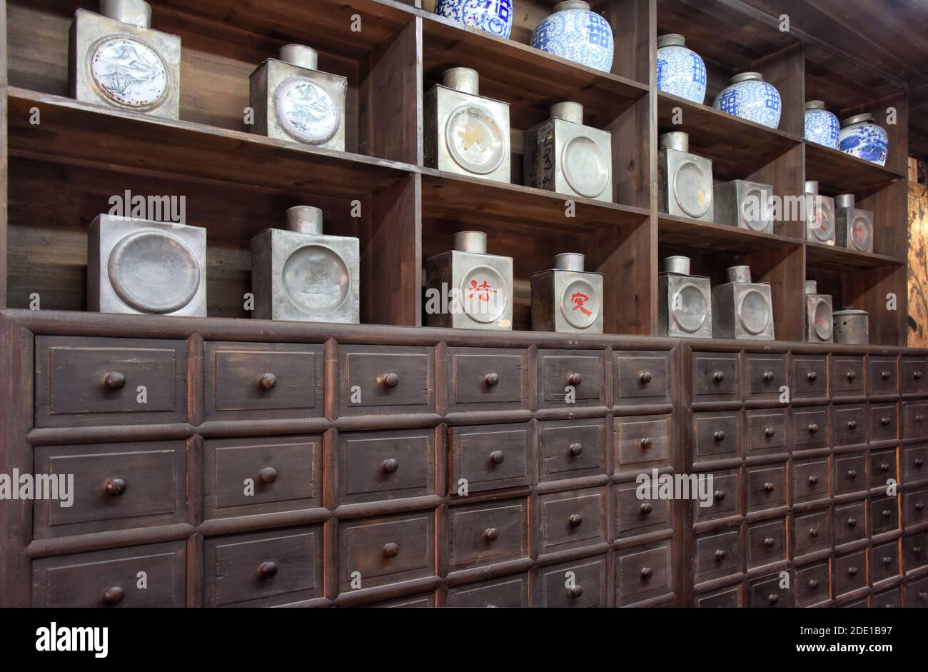 Drawers chinese hi-res stock photography and images - Alamy