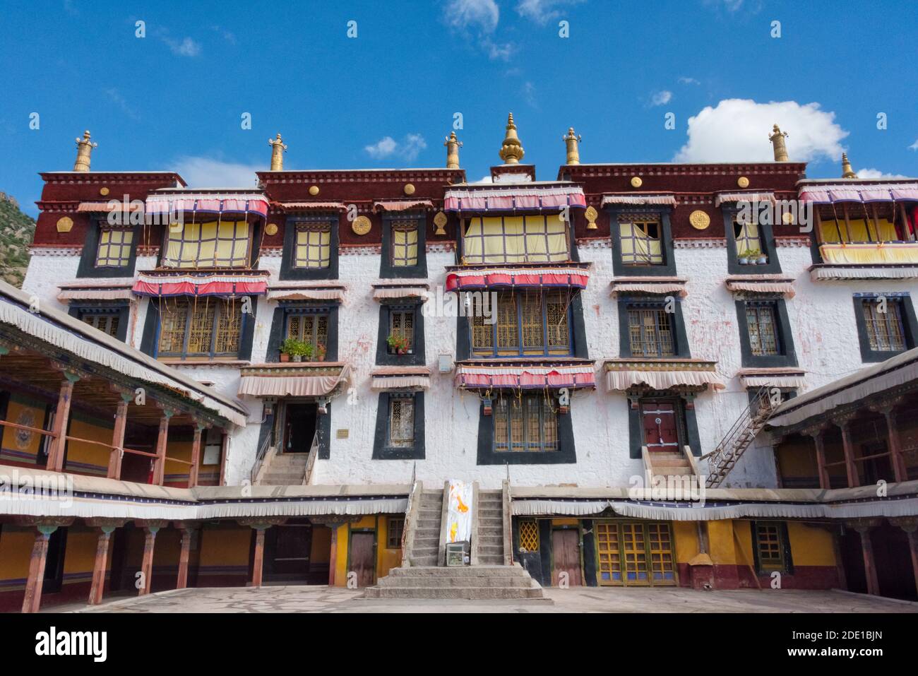 Drepung Monastery, one of the great three Gelug university monasteries ...