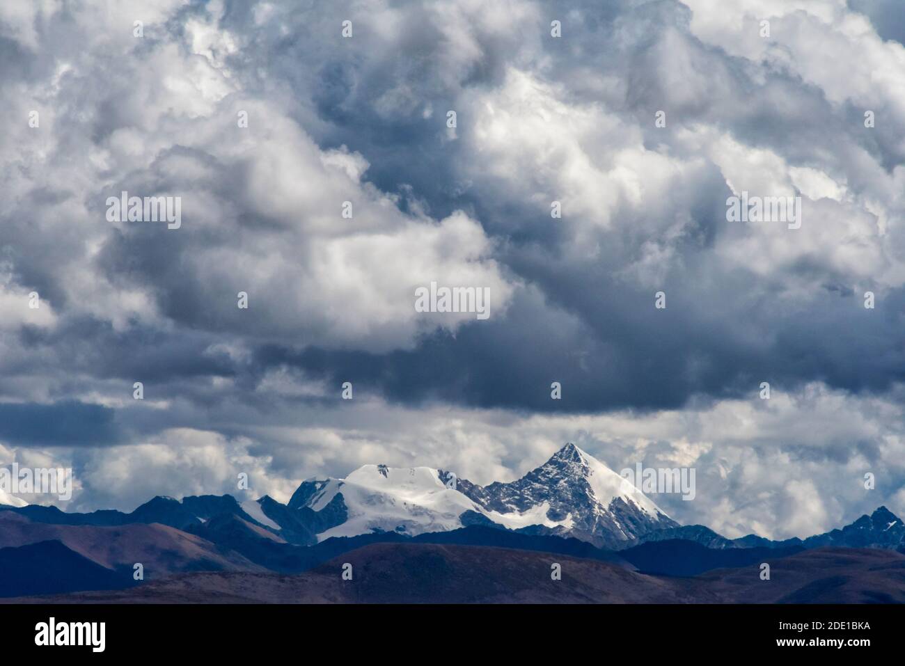 Landscape of Nianqing Tanggula Mountain on Tibetan Plateau, Tibet ...