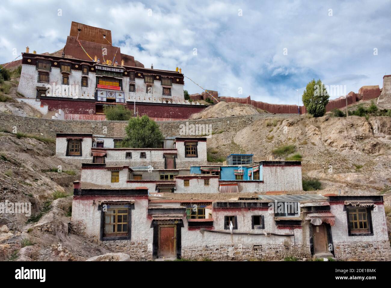 Tibetan fortress hi-res stock photography and images - Alamy