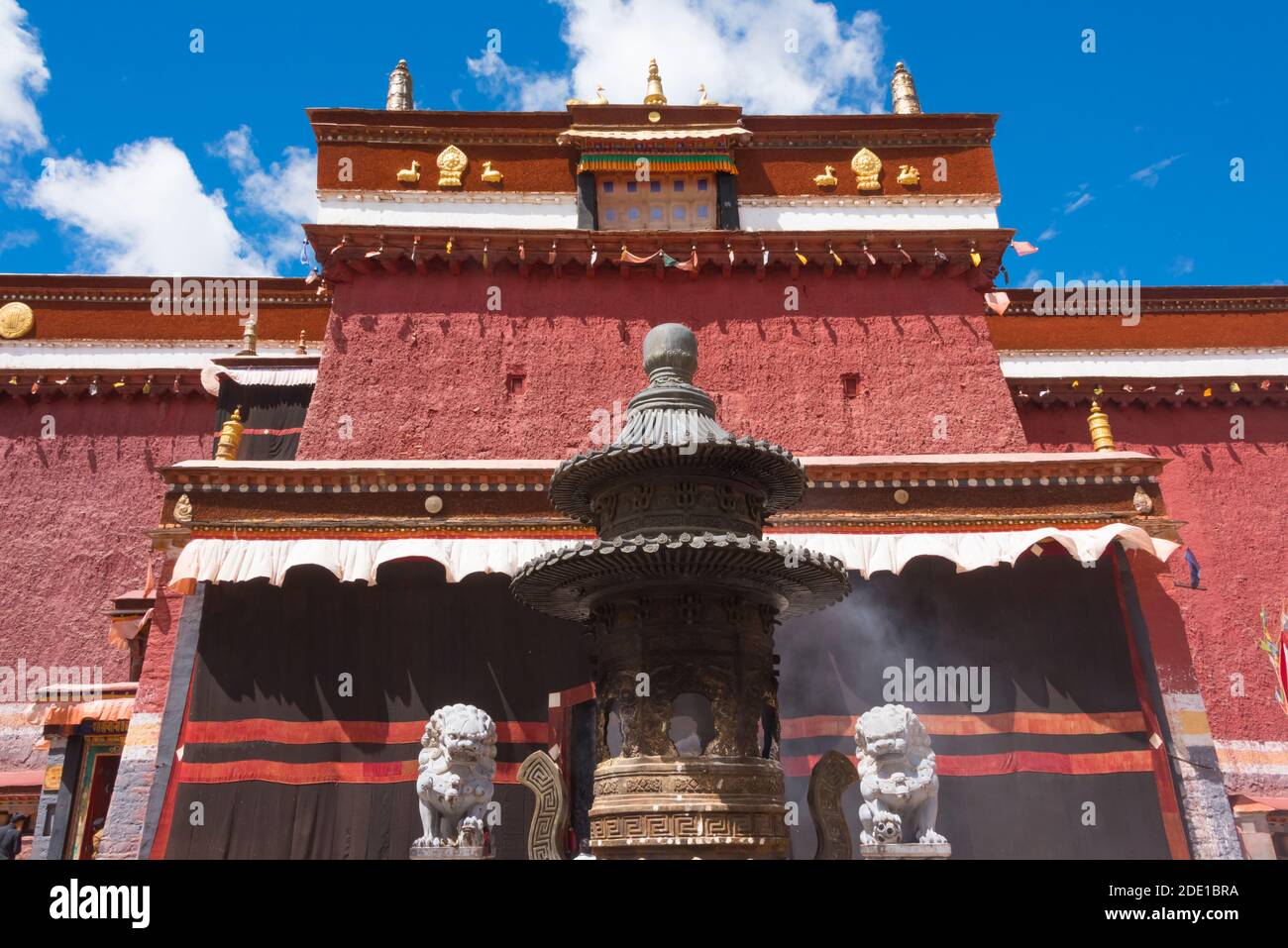 Sakya temple hi-res stock photography and images - Alamy