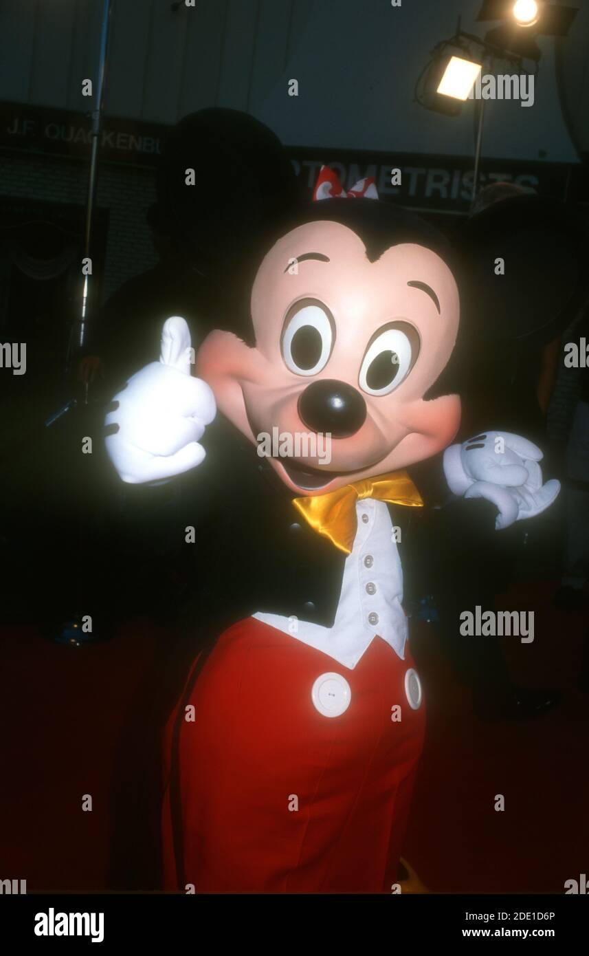 Disney mickey 1996 hi-res stock photography and images - Alamy