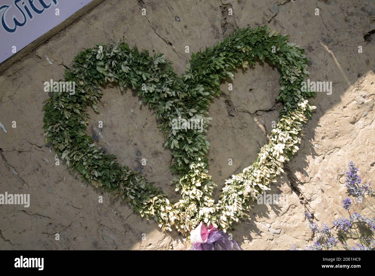 Heart, a symbol of love and romance in interpersonal relationships ...