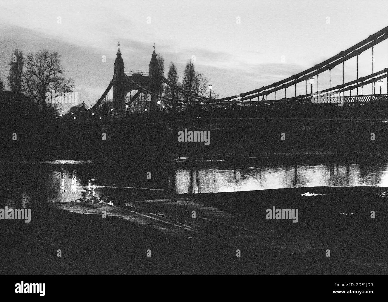 Hammersmith Bridge circa 1984 Stock Photo - Alamy
