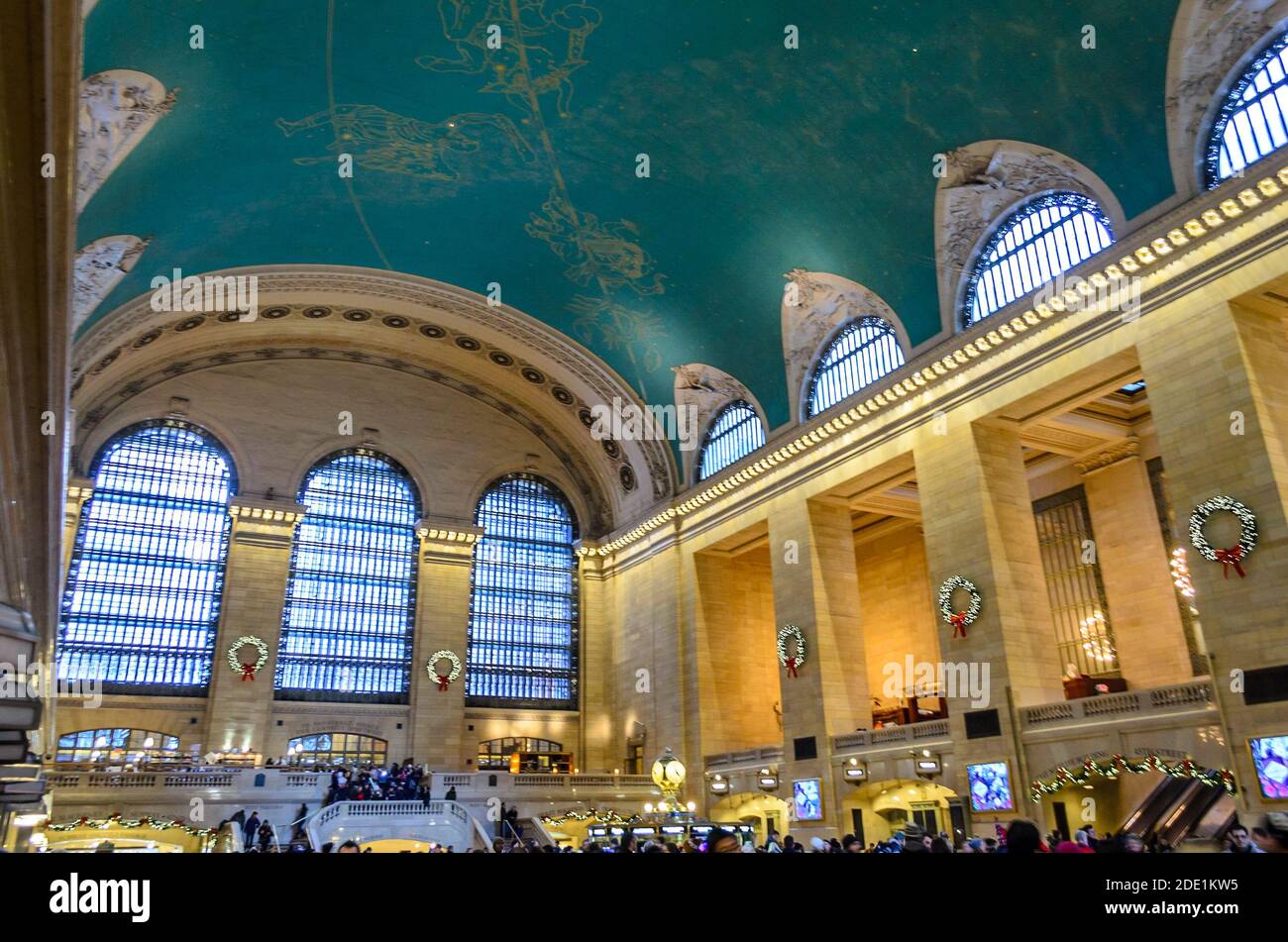 Grand central station ceiling hi-res stock photography and images - Alamy