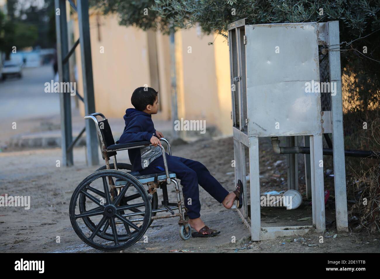 Al-Nuseirat Refugee Camp, The Gaza Strip, Palestine. 27th Nov, 2020 ...
