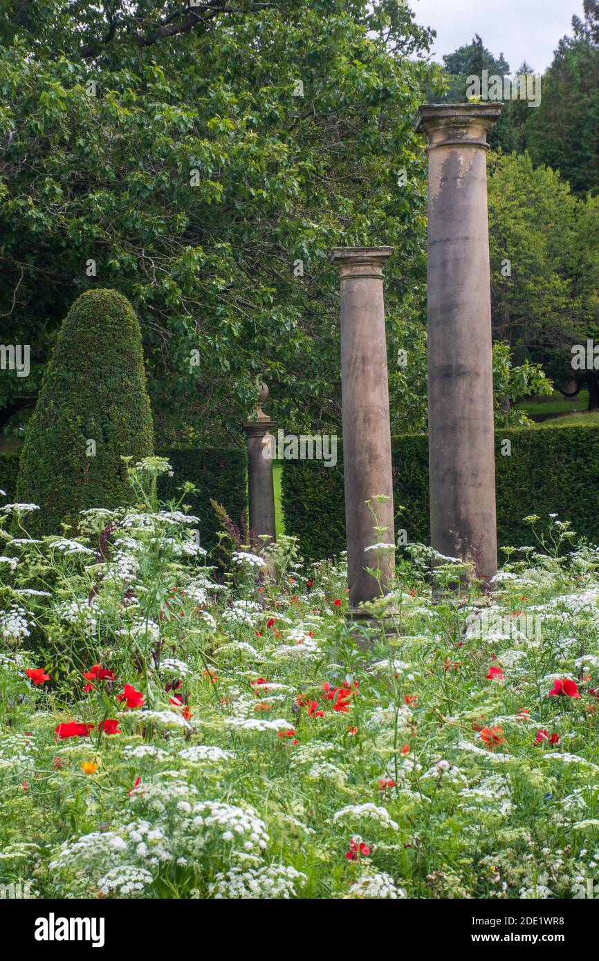 Garden column columns hi-res stock photography and images - Alamy