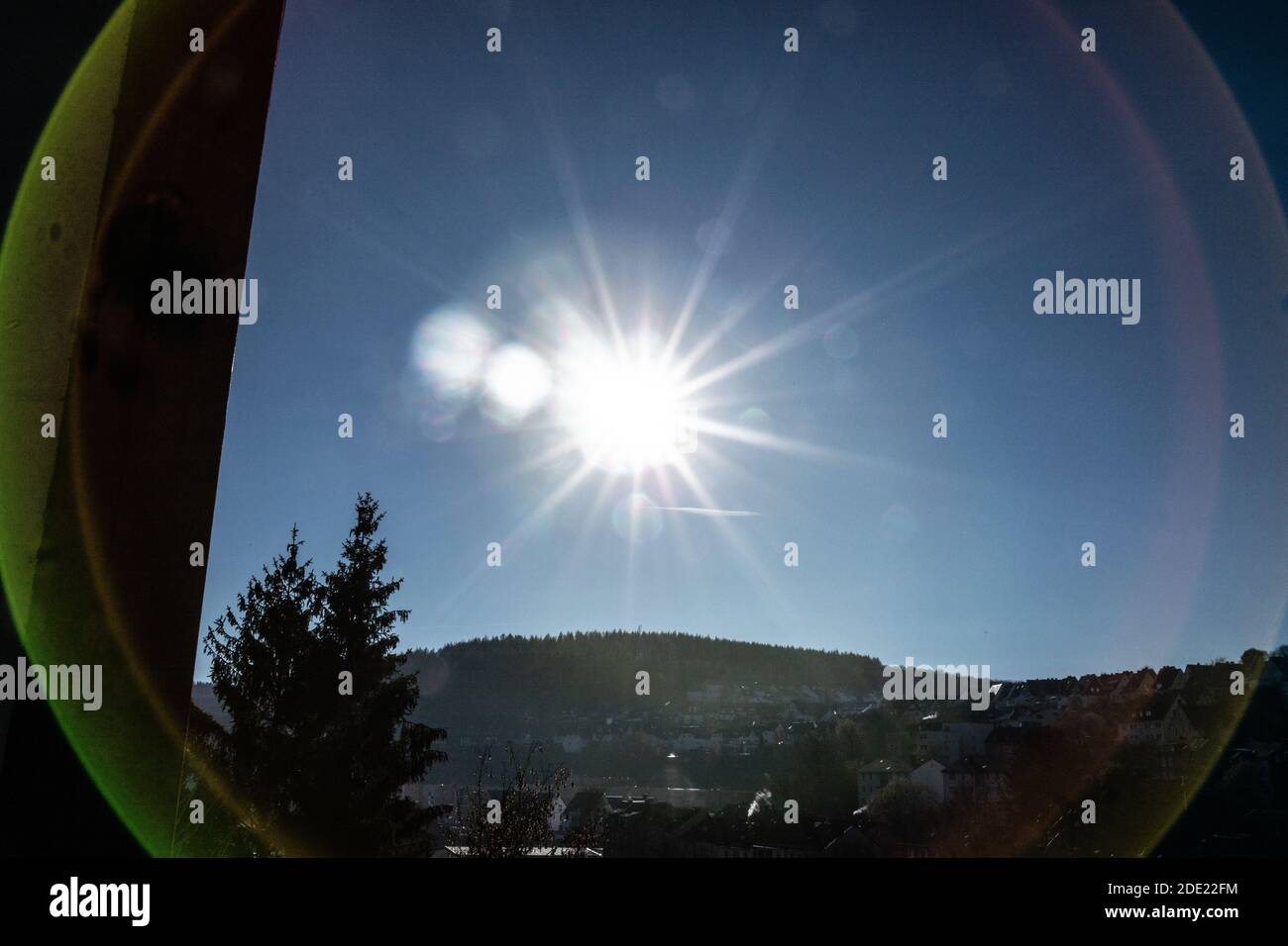 punctiform light source reflects the colors of the rainbow in all ...