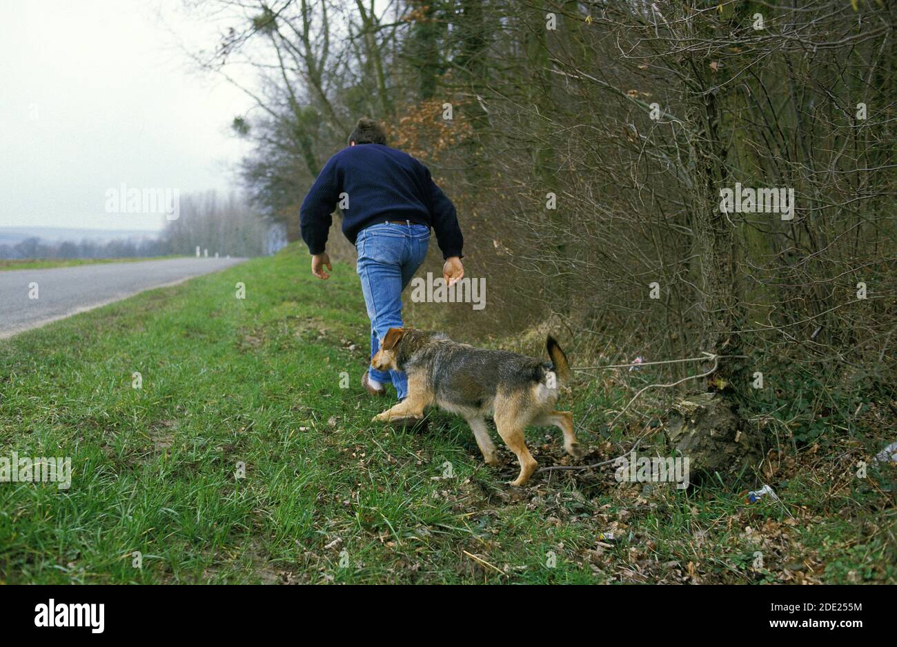 The side of the road and man hi-res stock photography and images - Alamy