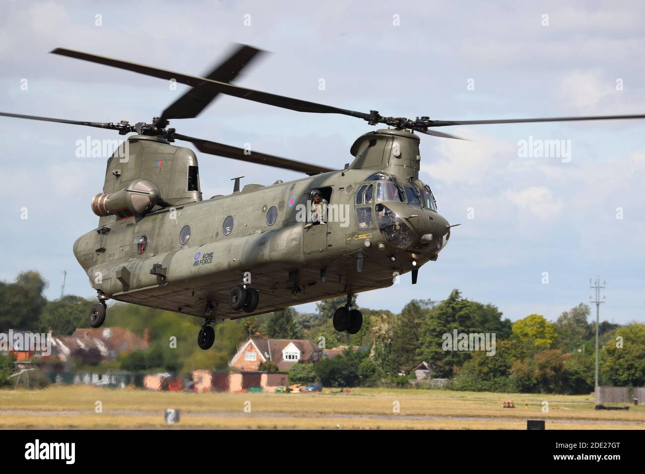 Ch 47 chinook helicopter hi-res stock photography and images - Alamy