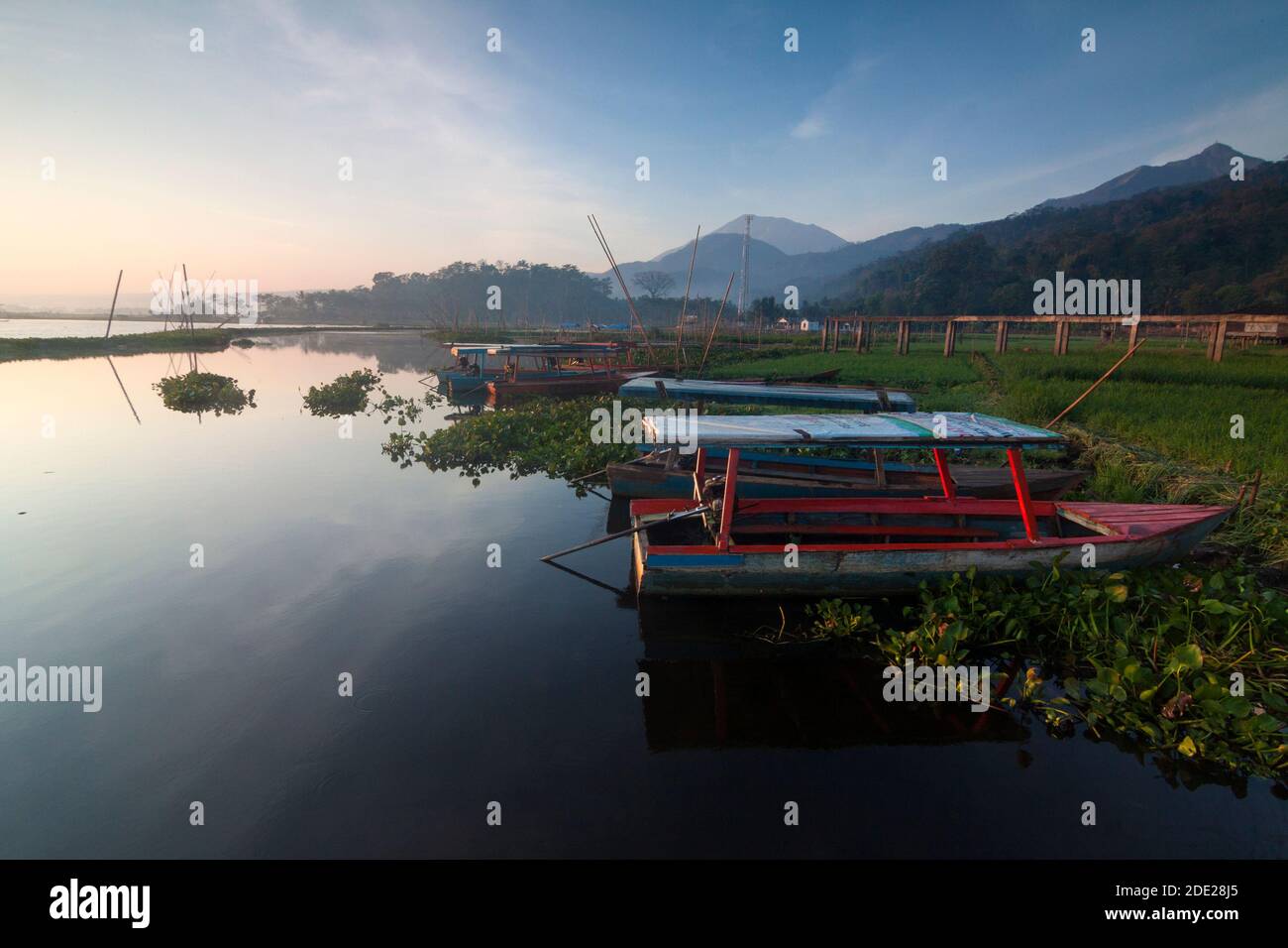 The sun rises in Rawapening Stock Photo - Alamy