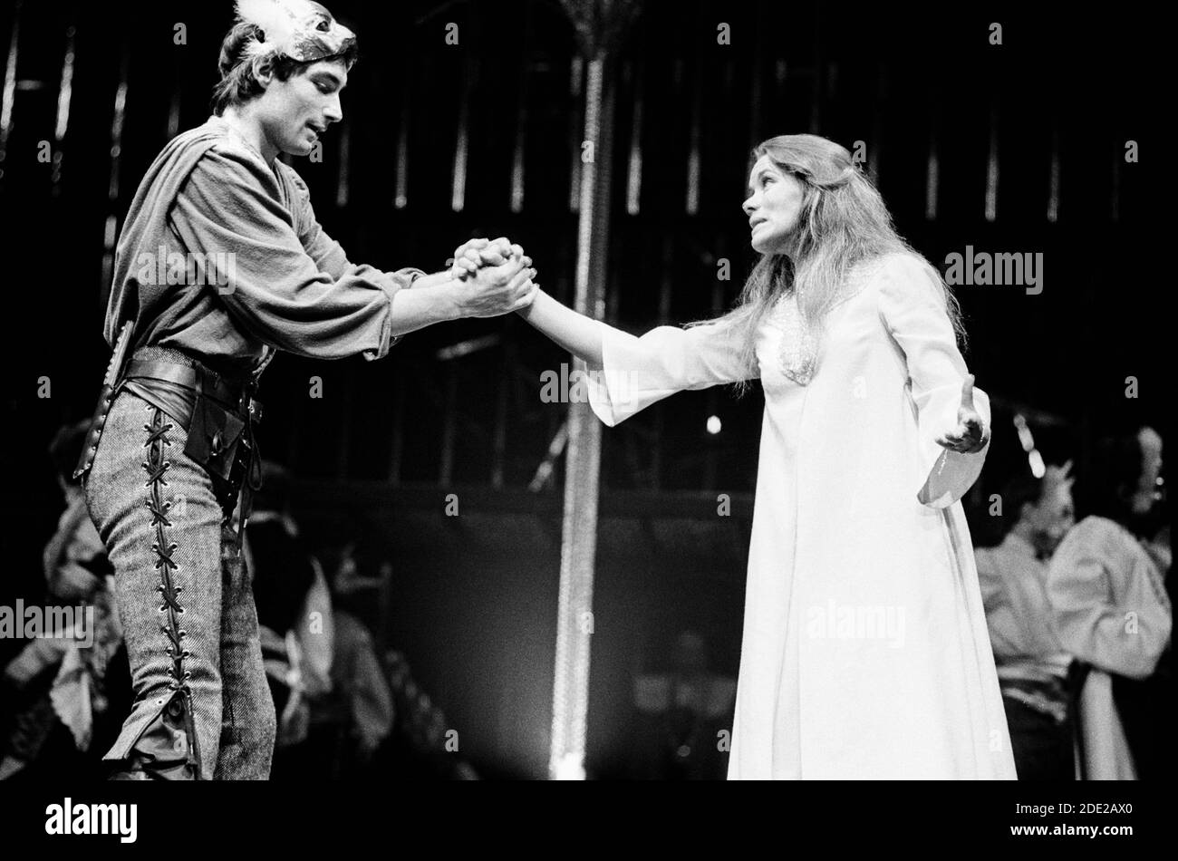 Timothy Dalton (Romeo), Estelle Kohler (Juliet) in ROMEO AND JULIET by ...