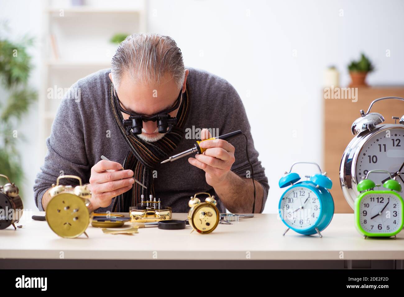 Timepiece maintenance hi-res stock photography and images - Alamy