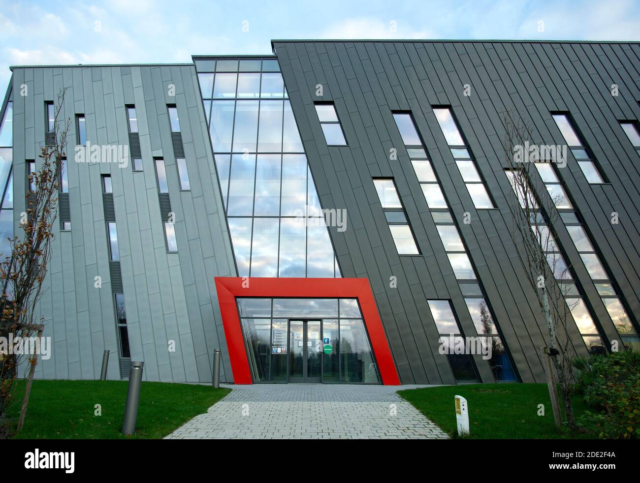 Contemporary architecture on a university building Stock Photo - Alamy