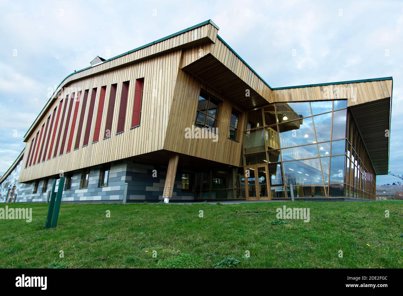 Modern contemporary university faculty building Stock Photo - Alamy
