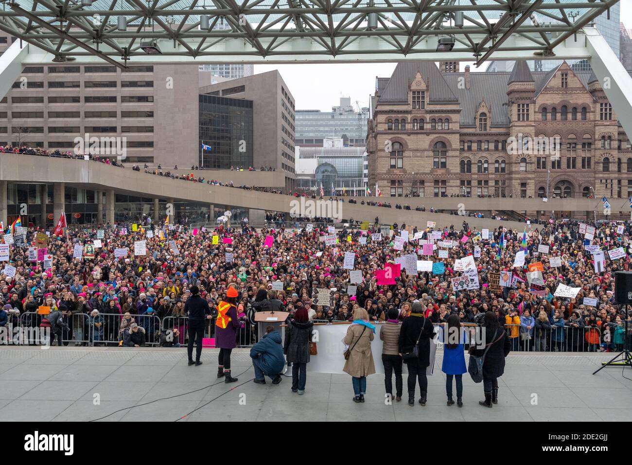 Women march hi-res stock photography and images - Alamy