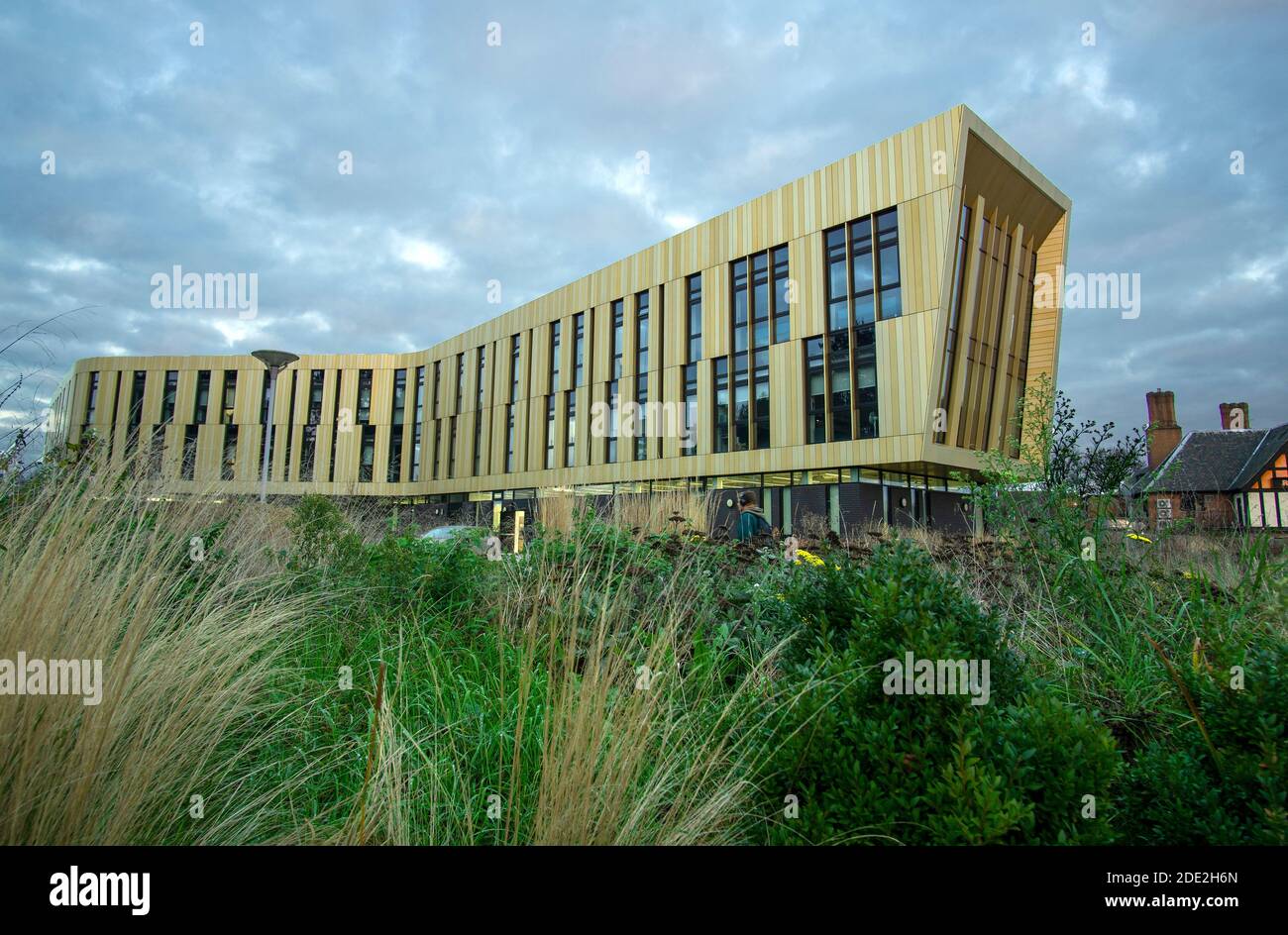 Modern university building example Stock Photo - Alamy