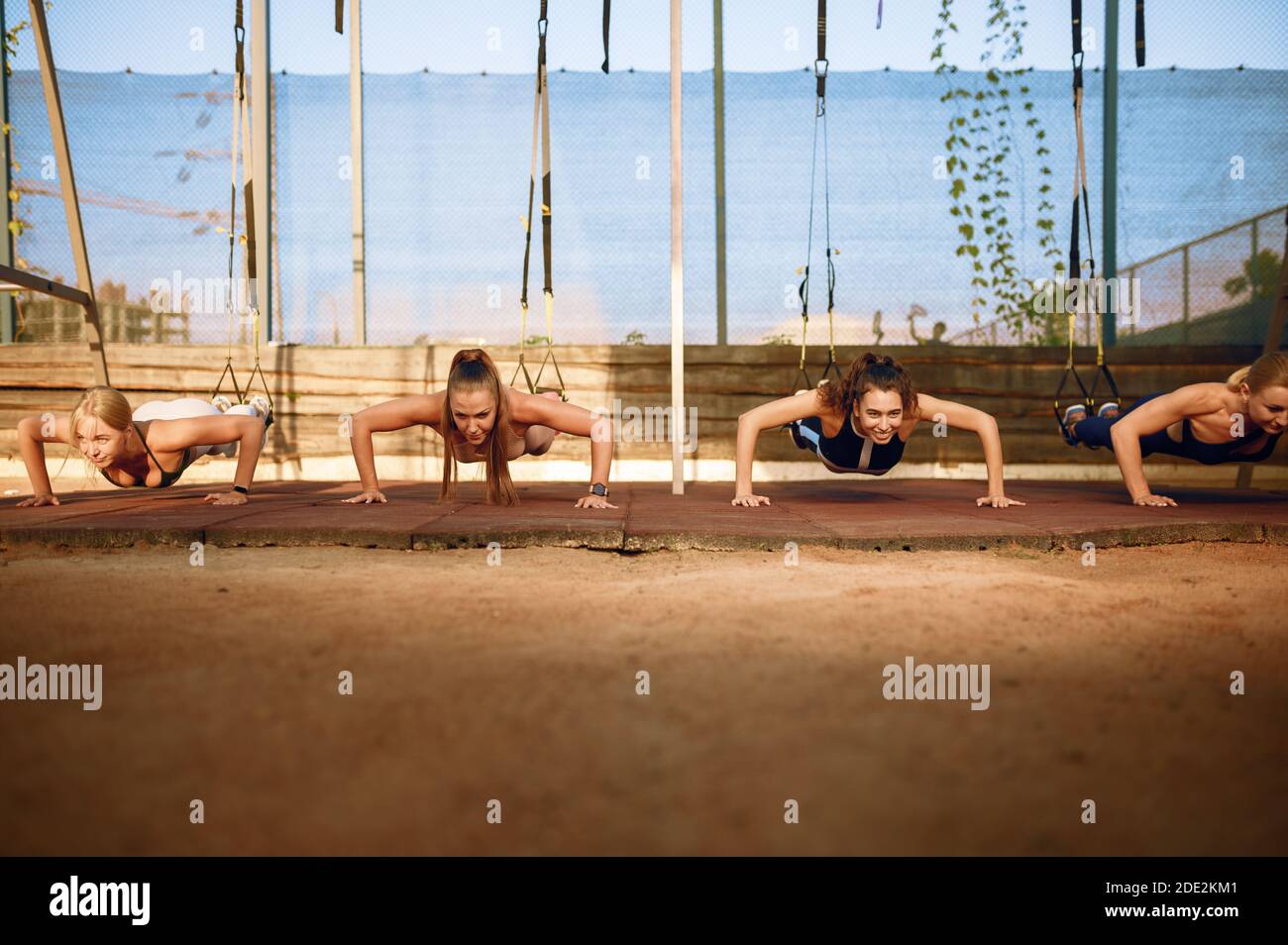 Group push ups hi-res stock photography and images - Alamy
