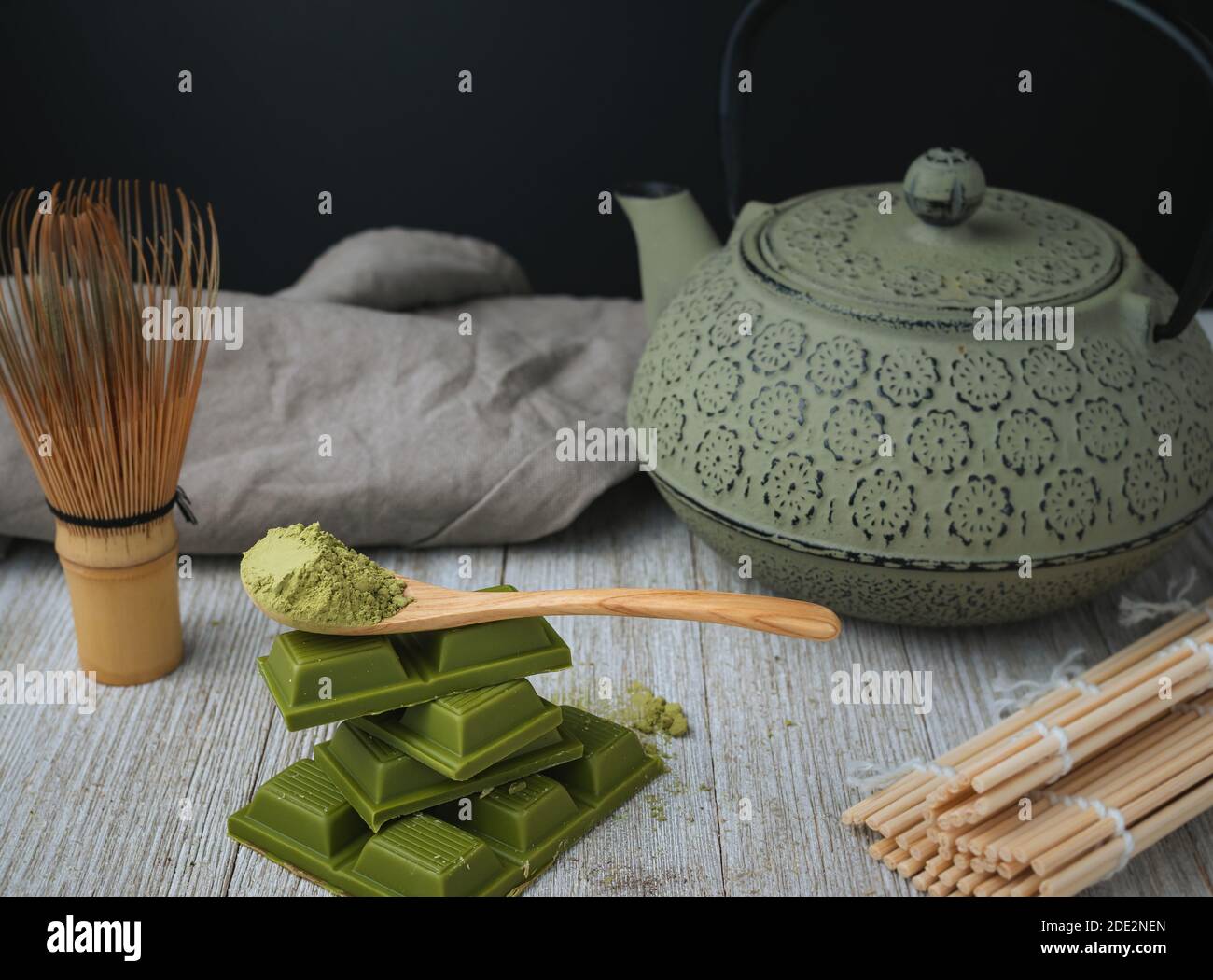 Green matcha chocolate powder hi-res stock photography and images - Alamy