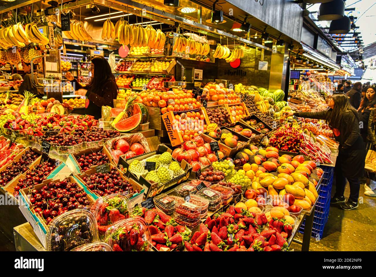 Ananas salat hi-res stock photography and images - Alamy