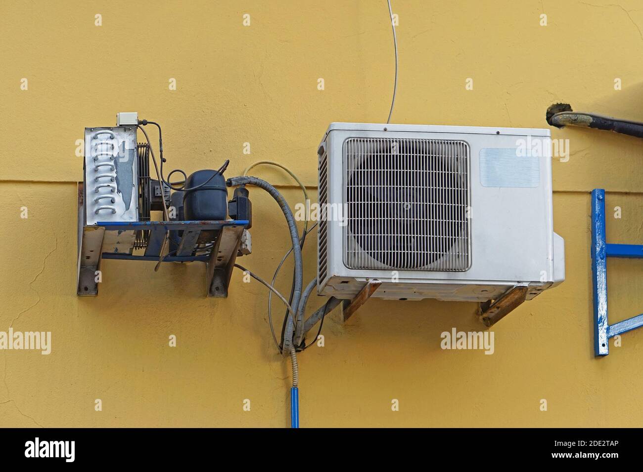 External air conditioner and cooling device unit Stock Photo - Alamy