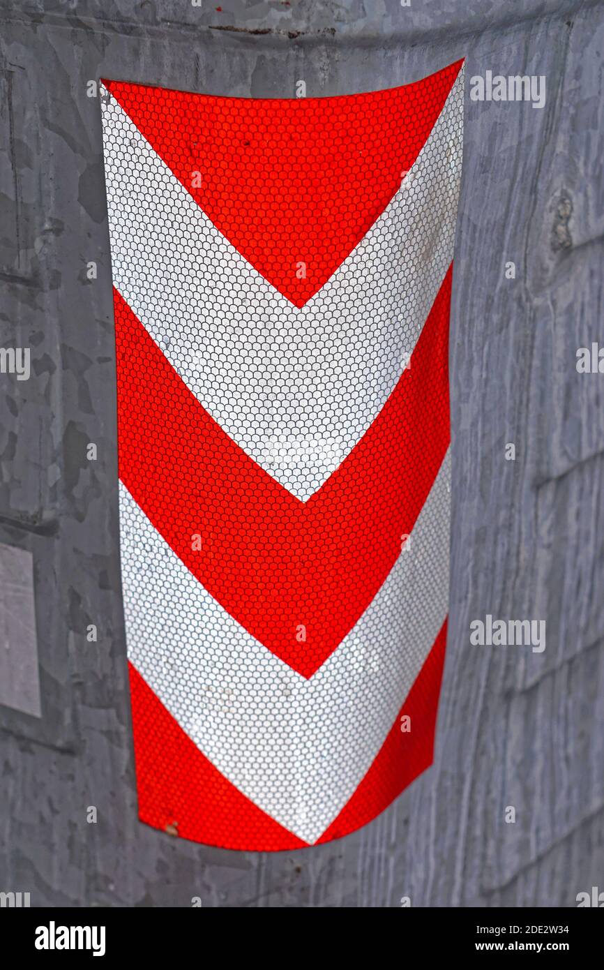 Reflective safety traffic sign at corner Stock Photo - Alamy