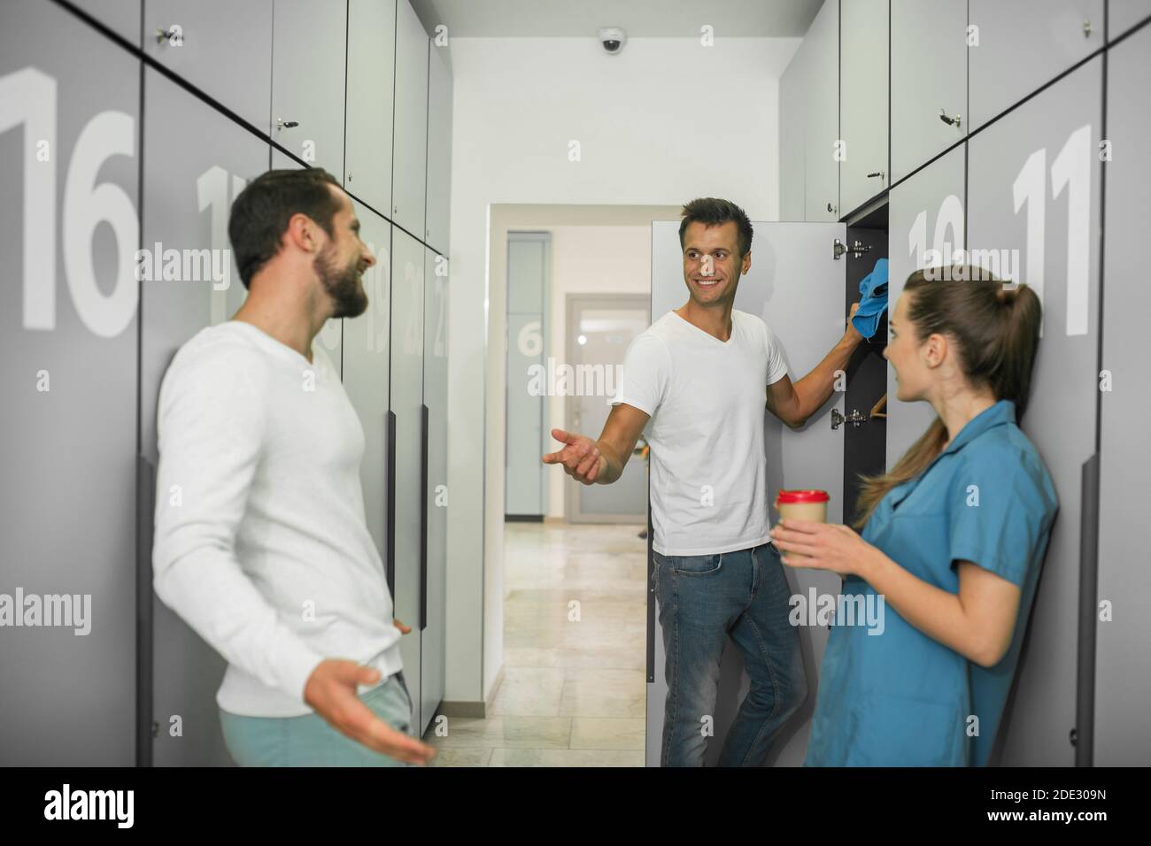 Crew changeover hi-res stock photography and images - Alamy