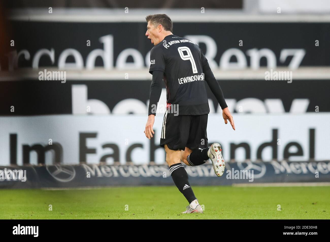 Stuttgart, Germany. 28th Nov, 2020. Football: Bundesliga, VfB Stuttgart ...
