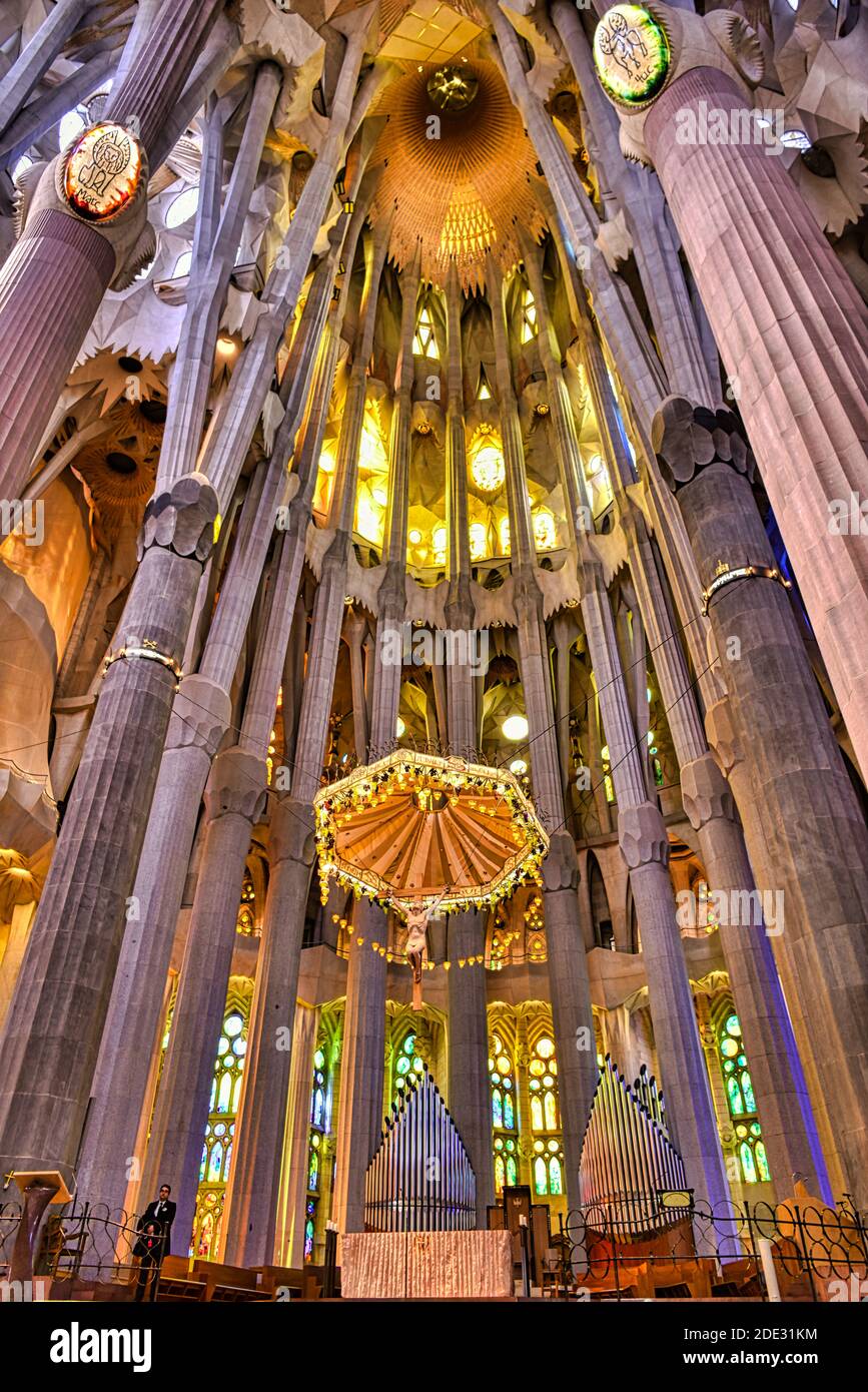 Sagrada familia metro hi-res stock photography and images - Alamy