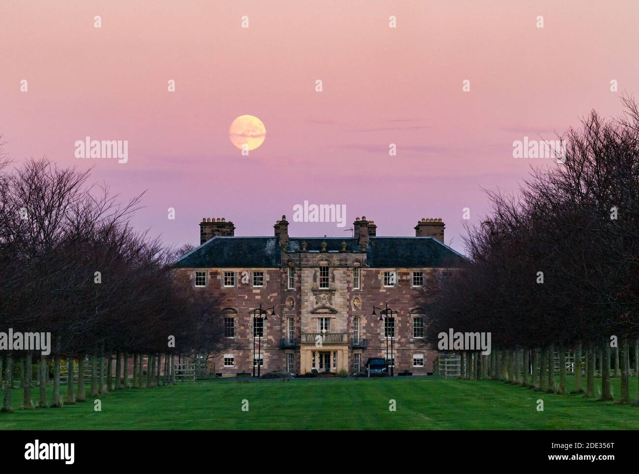 Country mansion hi-res stock photography and images - Alamy