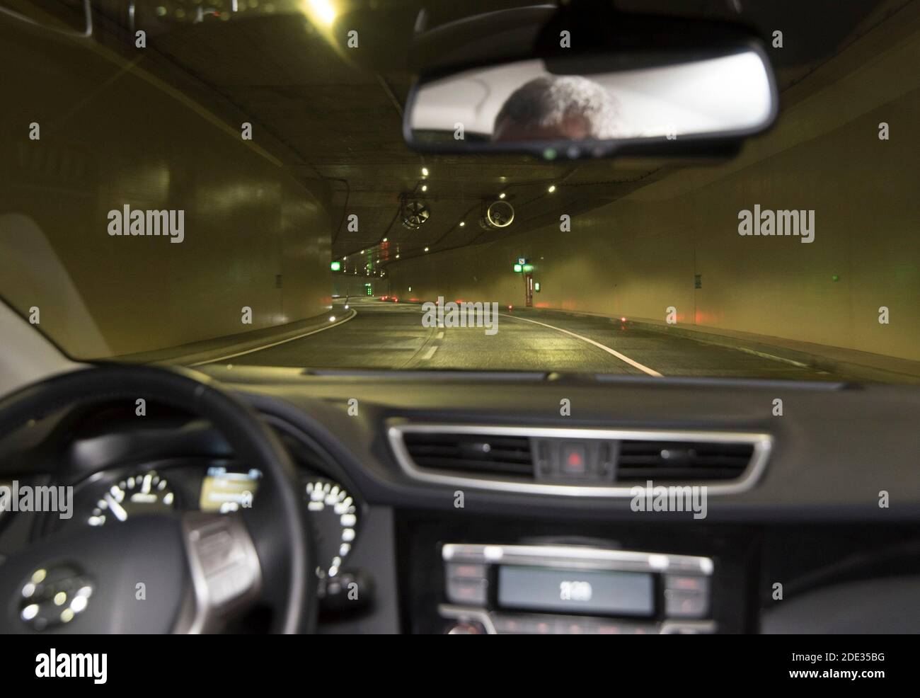 visual conditions in a car tunnel, road traffic and transportation ...
