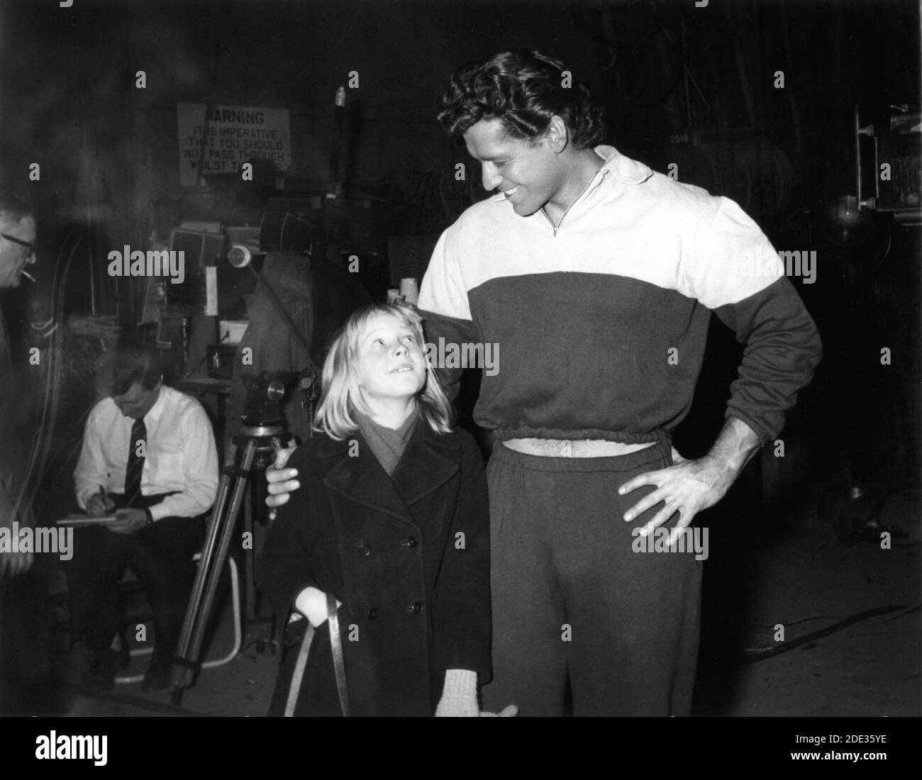 GORDON SCOTT on set candid with young girl fan during filming of TARZAN ...
