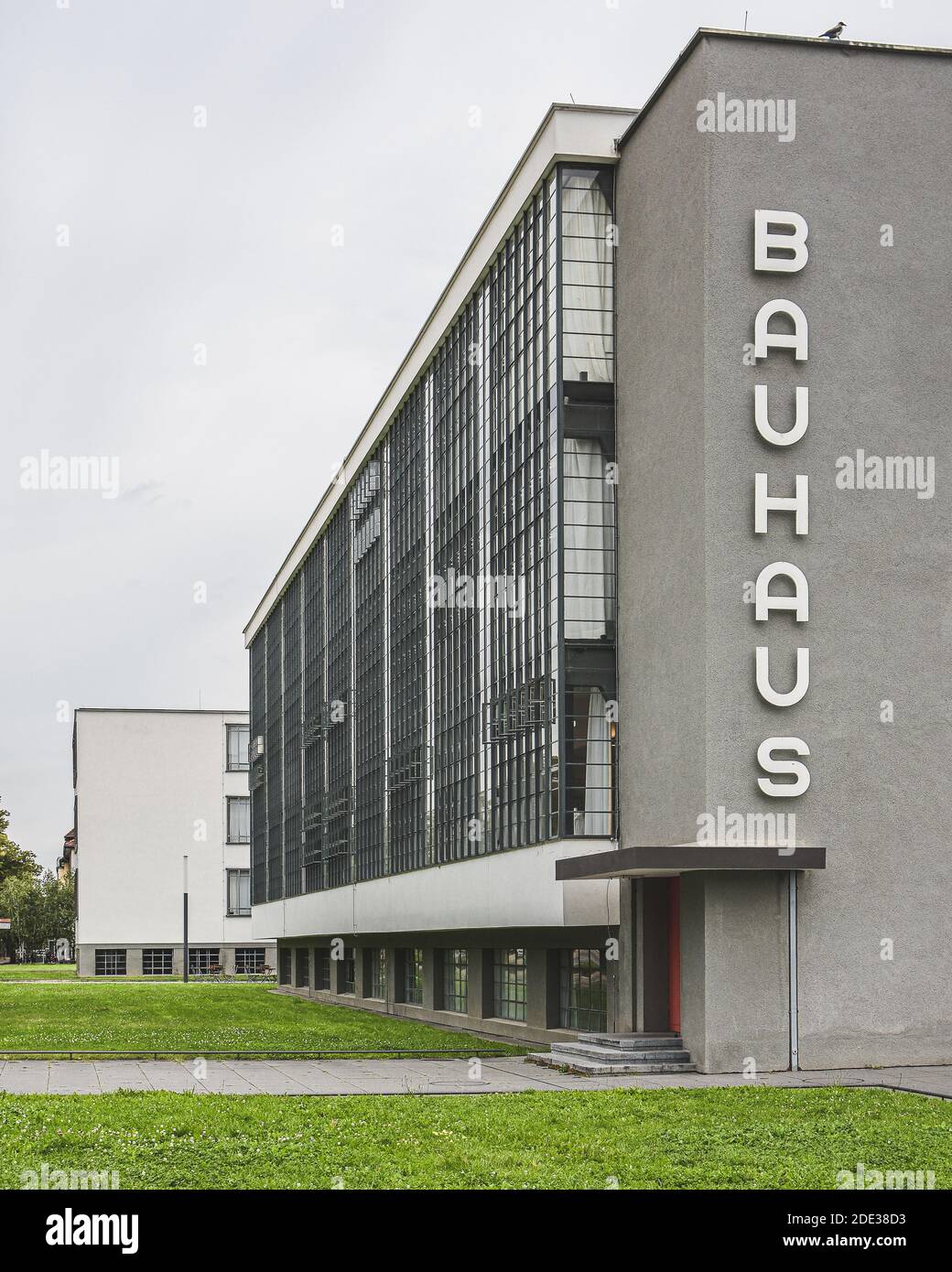 Bauhaus dessau 1920 hi-res stock photography and images - Alamy
