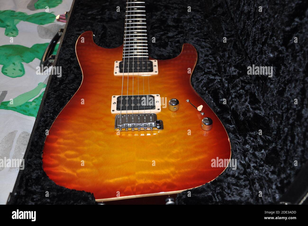 Quilted maple cherry on mahogany rosewood electric guitar , cherry ...