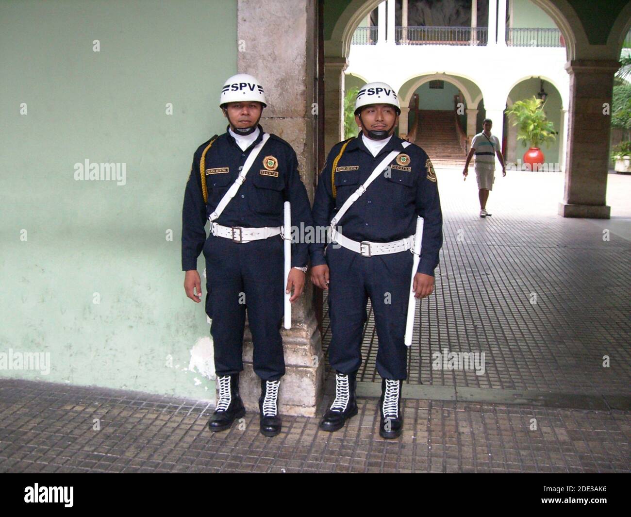 Mexique, police municipale, ville de Merida Stock Photo - Alamy