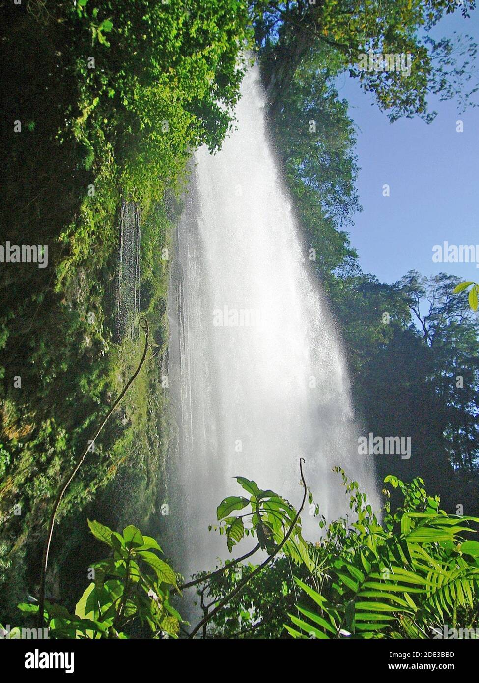 Chute centrale hi-res stock photography and images - Alamy