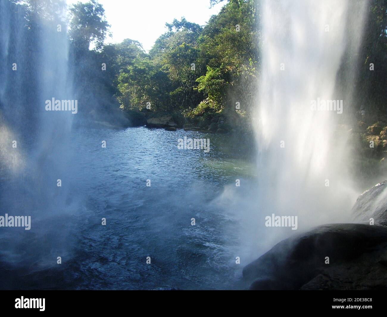 Chute centrale hi-res stock photography and images - Alamy